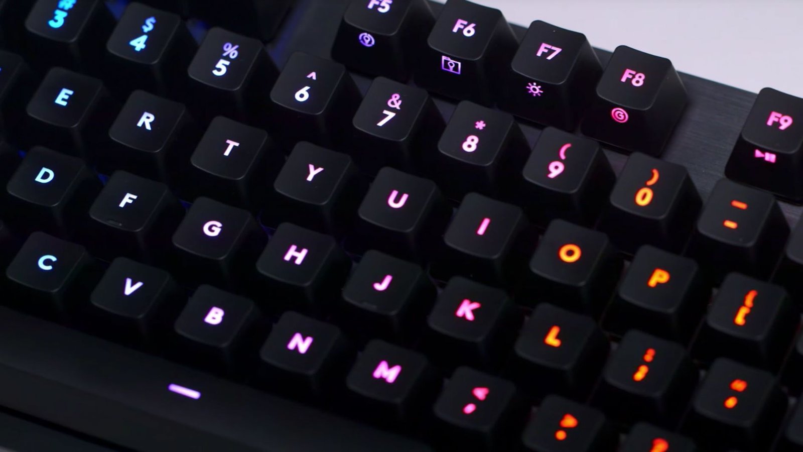 Logitech G513 : Un clavier RGB de gamer pro | TT-Hardware