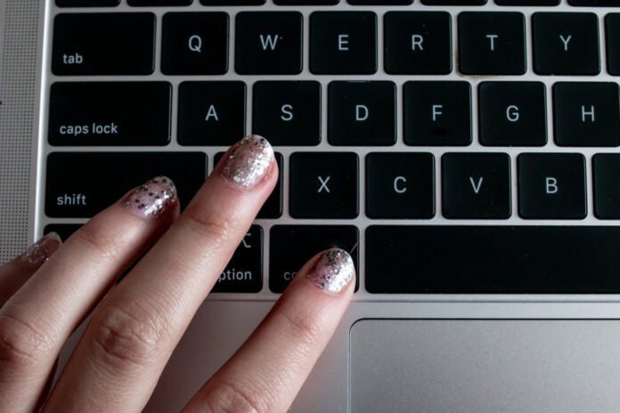 How to change a QWERTY keyboard to AZERTY in Windows ? The complete ...